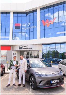 ALD Automotive-LeasePlan y smart lanzan 'smart Mobility Renting' en España